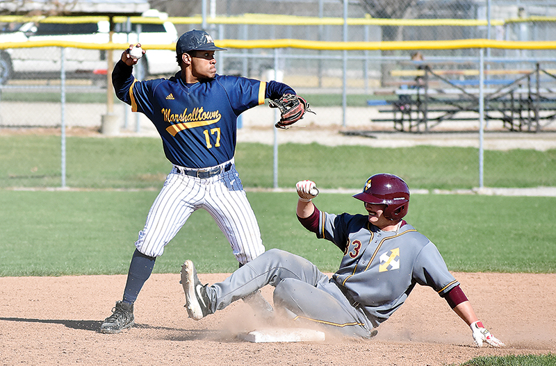 MCC baseball team hands doubleheader to Indian Hills | News, Sports ...